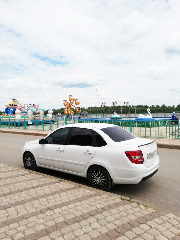 Купить Спойлер "Кураж" узкий Лада Гранта FL | Интернет-магазин VS-AVTO